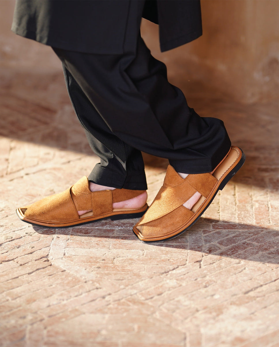 Kheri Chappal – A Timeless Symbol of Pakistani Footwear – peshawaristan